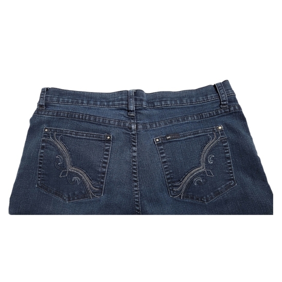 Lee | Jeans | Lee Classic Fit At The Waist Jeans | Poshmark